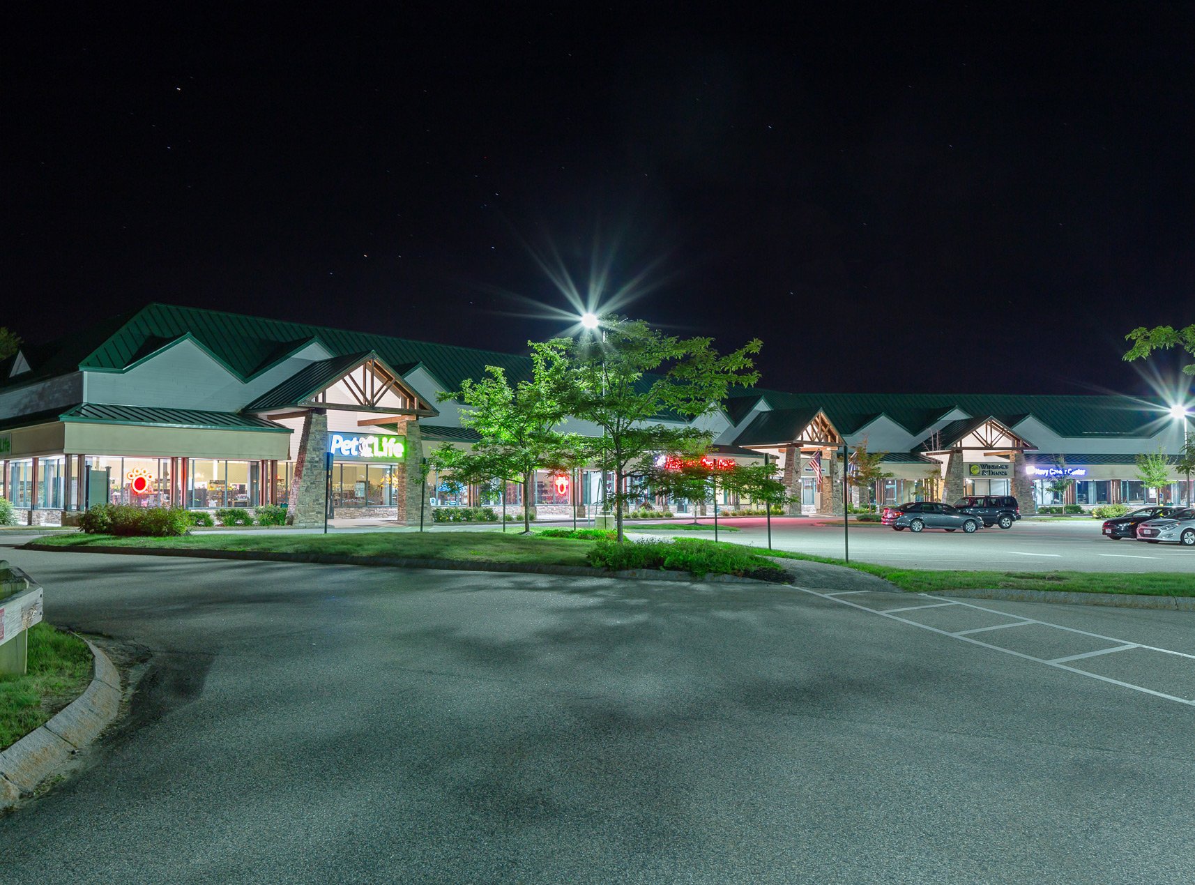 Industrial & Commercial LED Lighting Solutions for Business