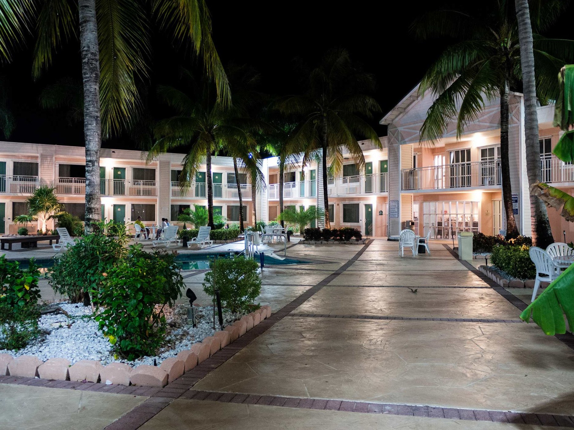 Industrial & Commercial LED Lighting Solutions for Business